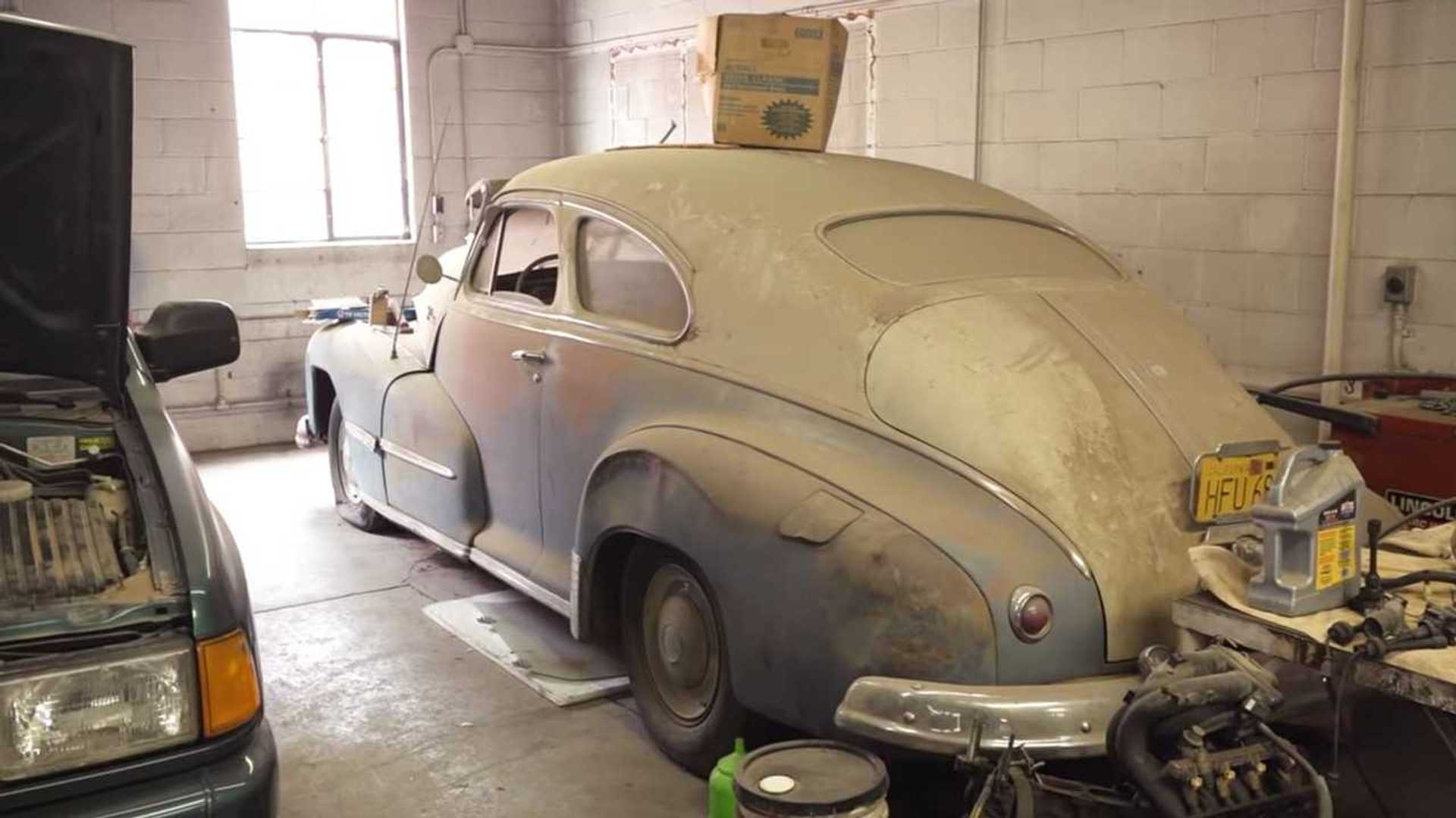 Rare, Loaded Pontiac Uncovered By Barn Find Hunter | Motorious