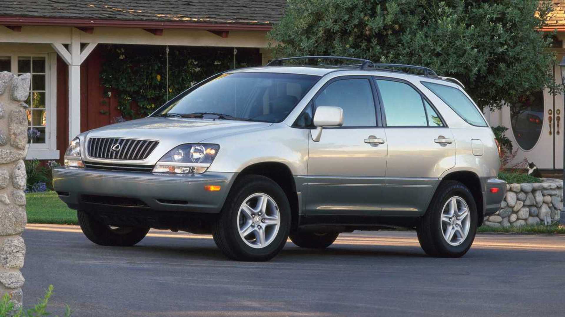 Lexus, 30 anni di innovazione tecnologica