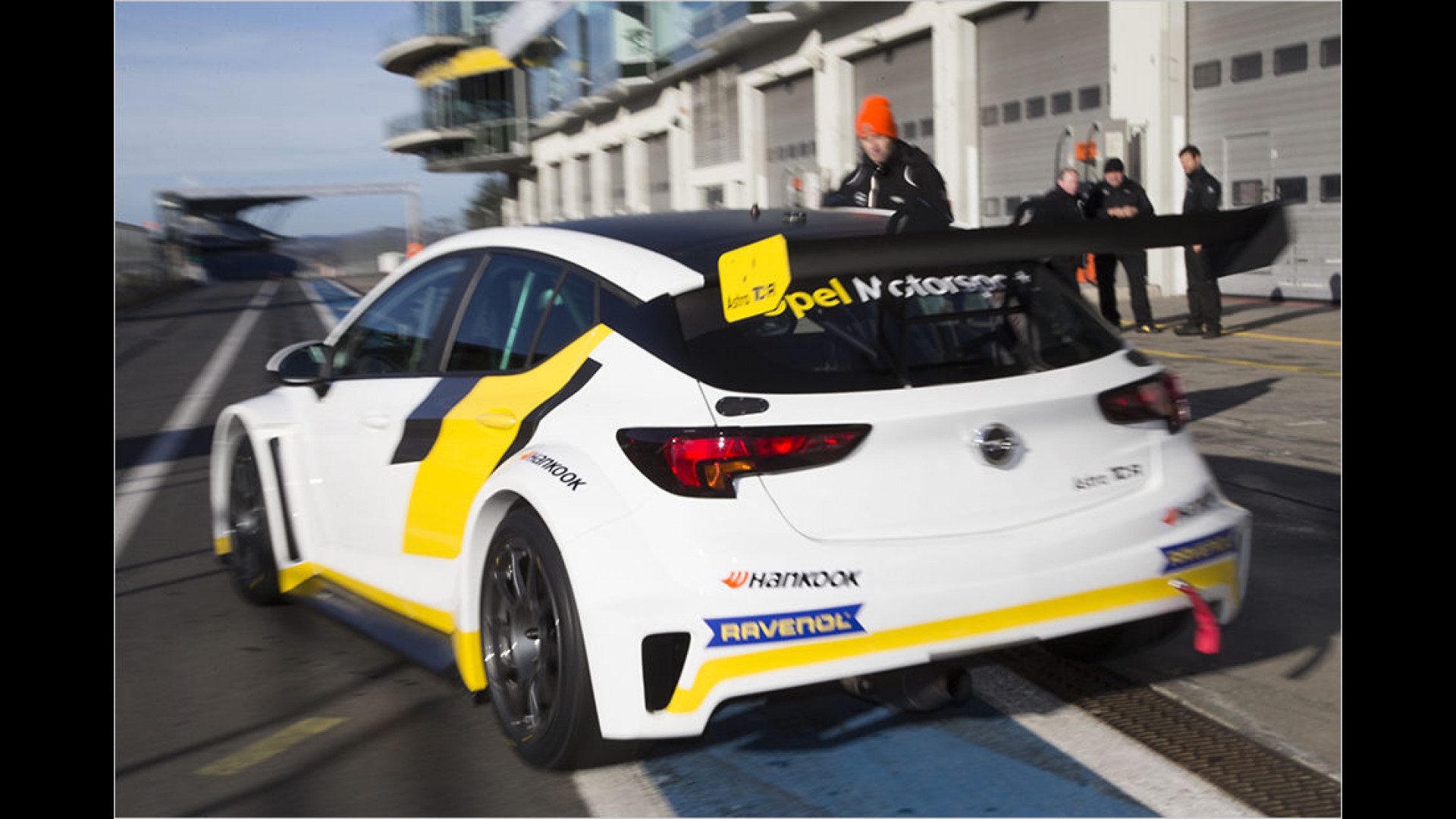 Tracktest: Opel Astra TCR