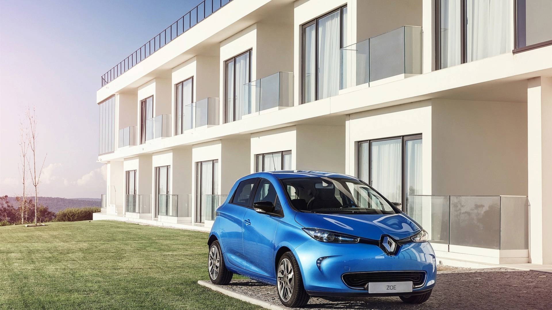 Carro Elétrico da Renault, Zoe tem 5 versões homologadas no Inmetro