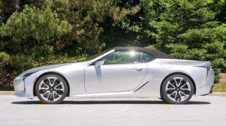 Lexus LC 500 Convertible Sings V8 Tune During Autobahn Top Speed Run