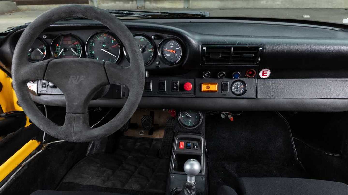 Este espectacular RUF CTR2 Sport, de Pikes Peak, está ahora a la venta