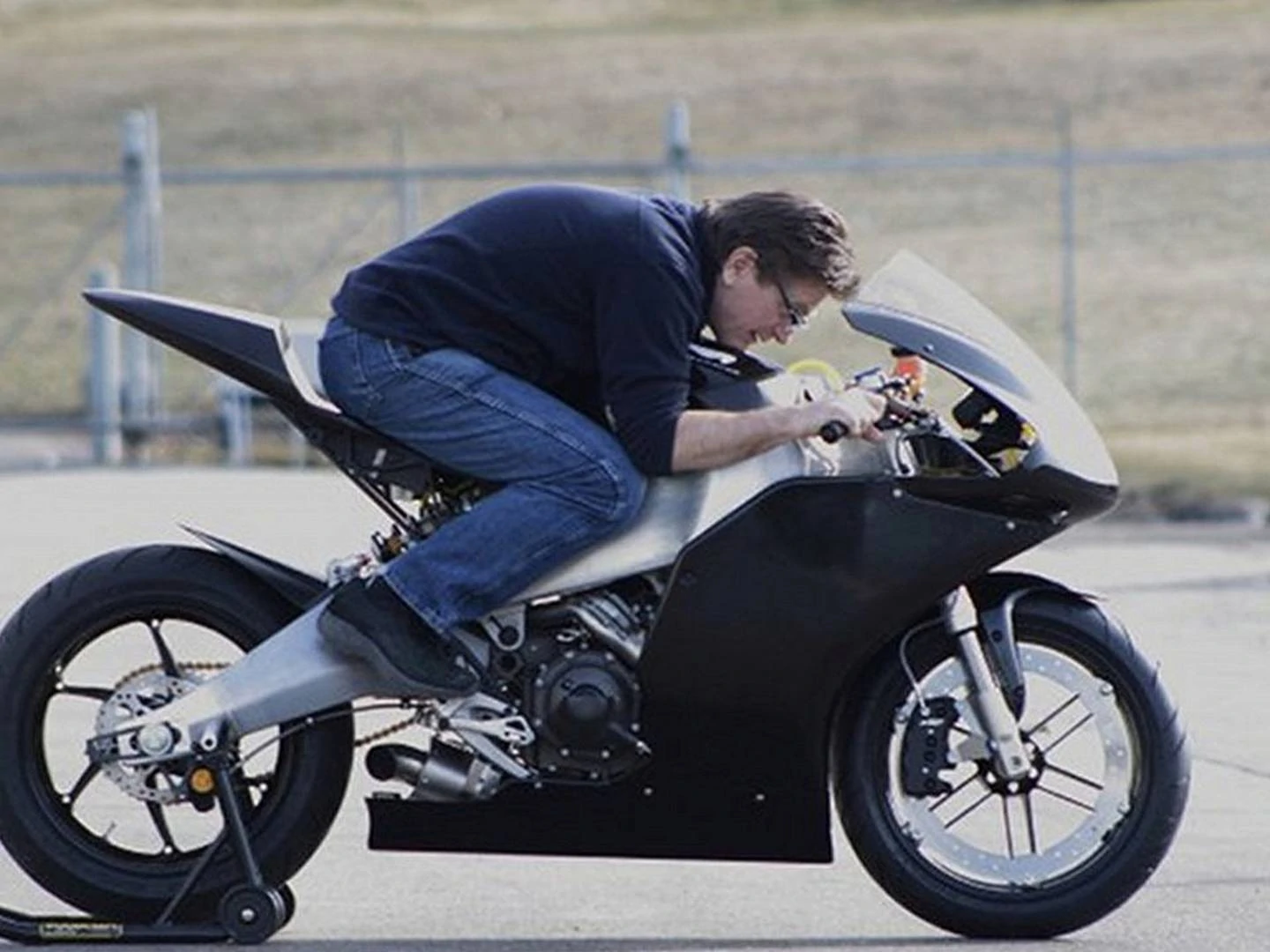 Street Bikes Street Bike Vs. Dual Sport Bike: What Are The Differences