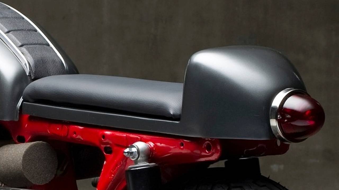 Custom: Metric Motorbike CB200