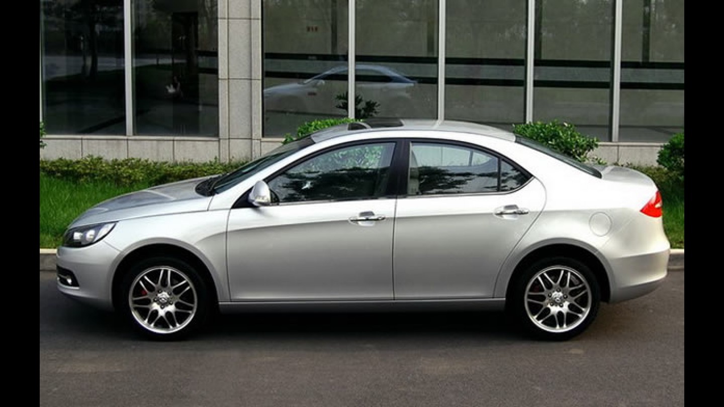 Os chineses da JAC Motors estão chegando - Veja detalhes em fotos do J5 ...