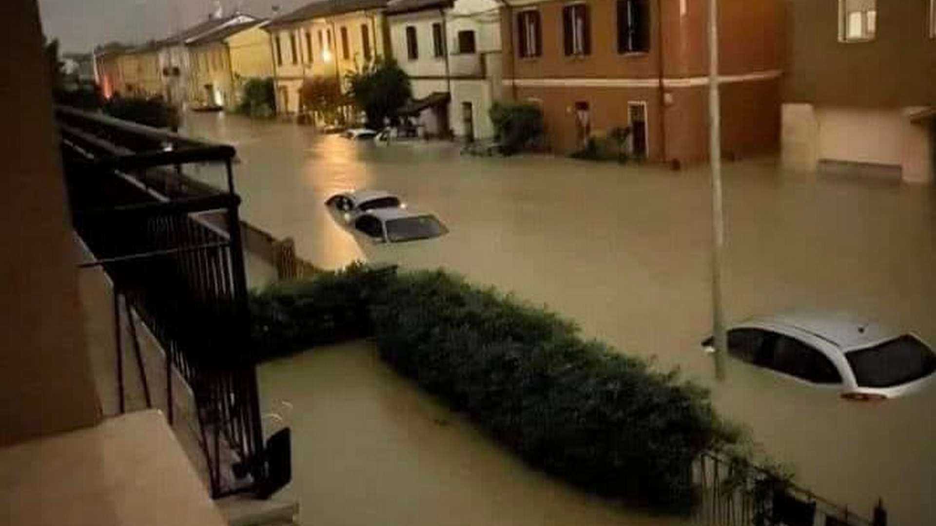 Alluvione in Emilia Romagna, la situazione sulle strade