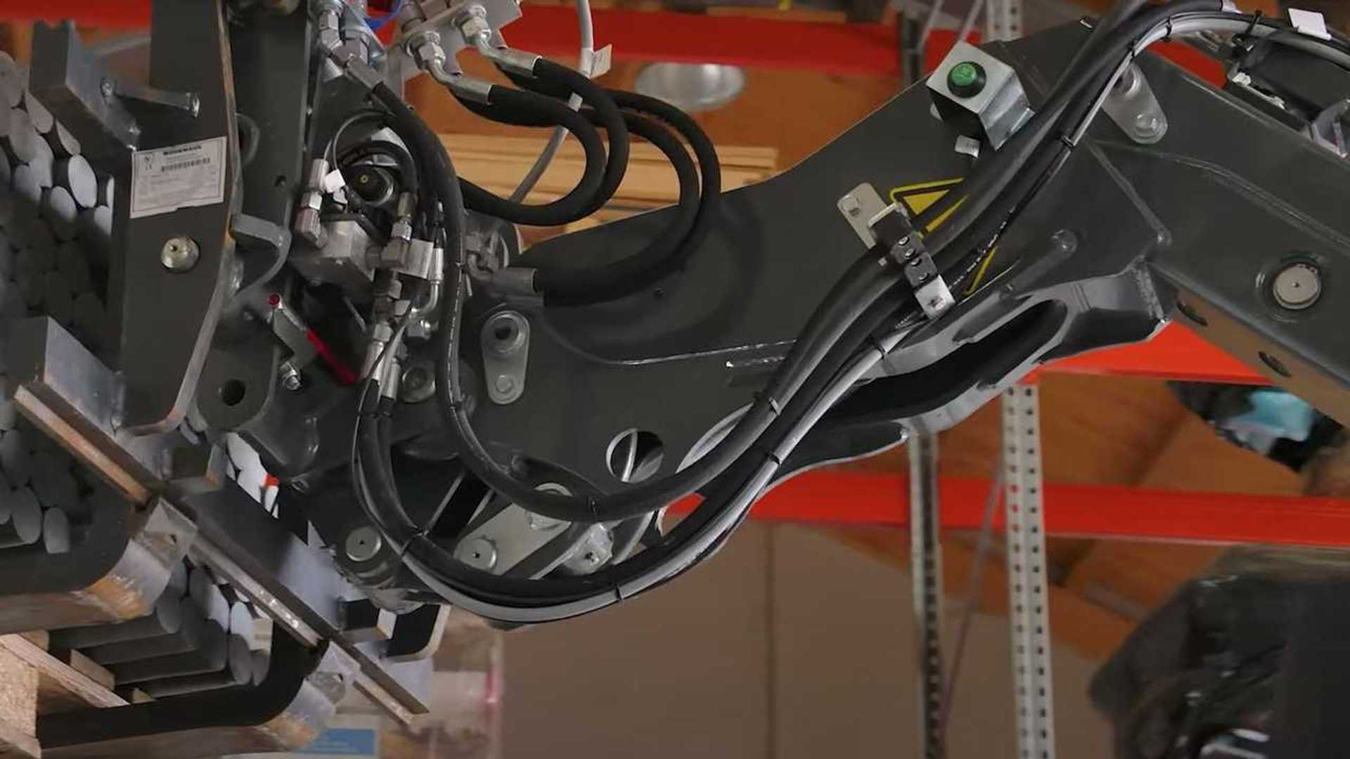 Kramer: arriva il sollevatore telescopico compatto KT144