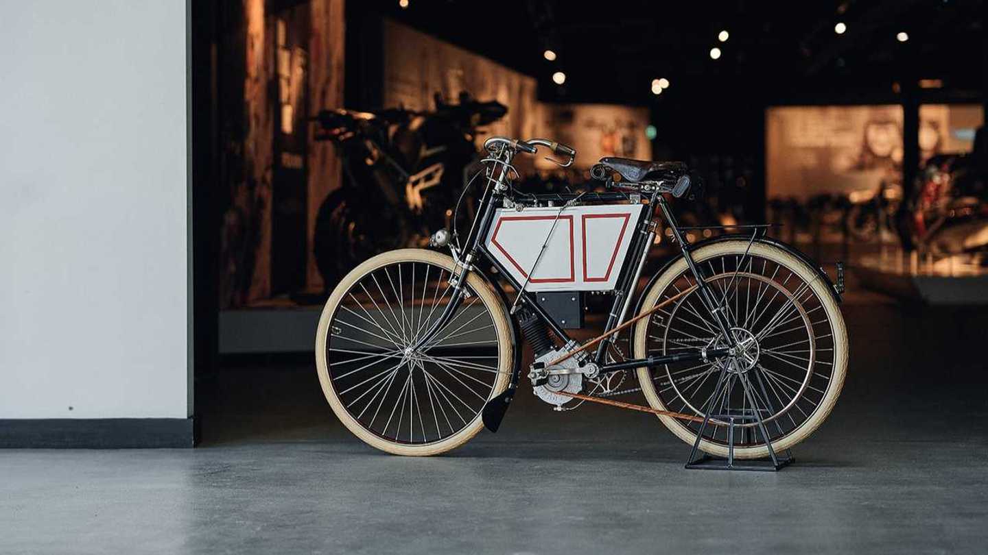 This 1901 Prototype Rewrites Triumph Motorcycle’s History Books