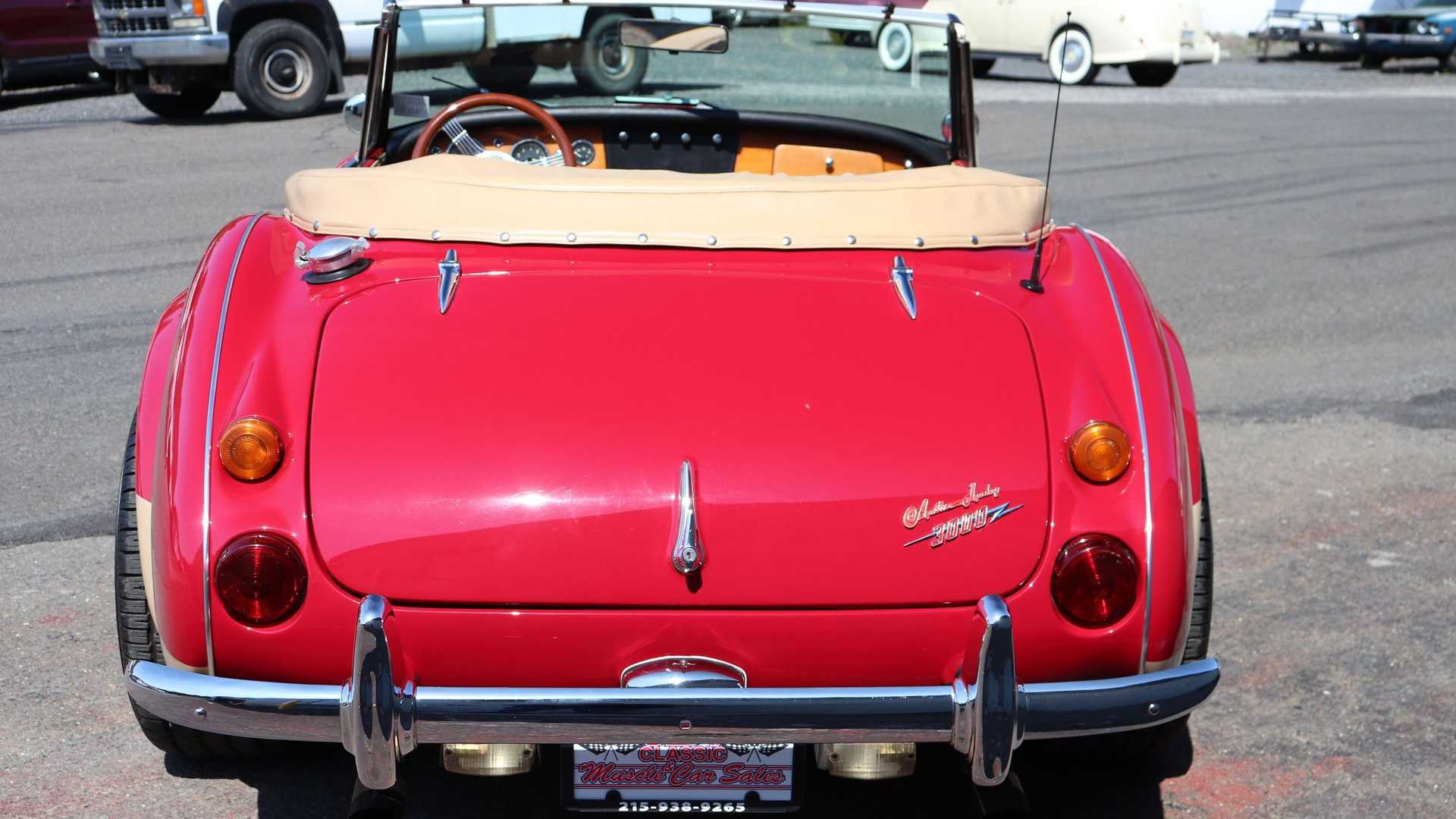 Austin-Healey 3000 Replica Rocks British Style With American Muscle ...