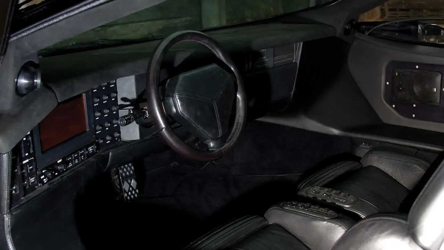 Vector W8: Supercar Sunday