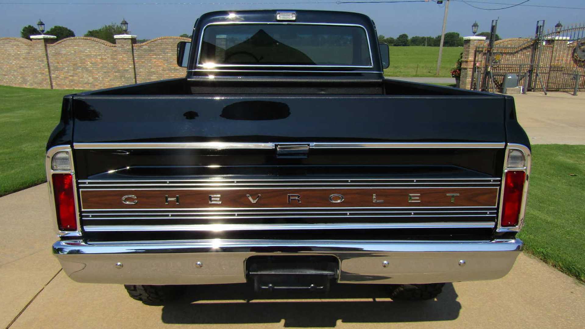 Restored 1972 Chevrolet K10 Up For Grabs | Motorious