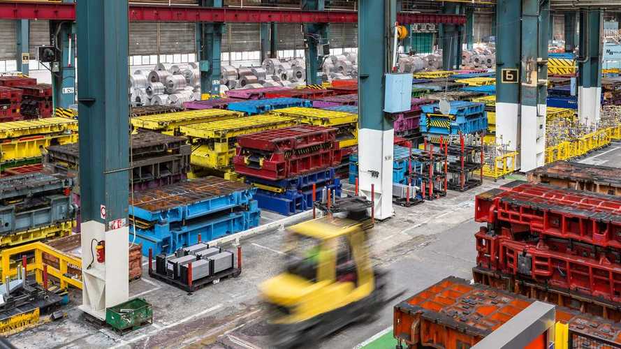 Renault Creates ElectriCity EV Production Center For 400,000/Year