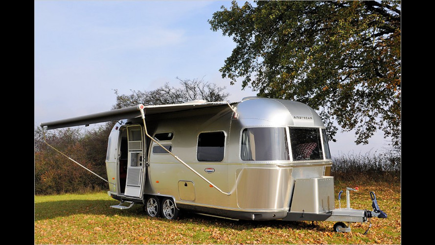 Kult-Wohnwagen in neuen Versionen | Motor1.com Bilder