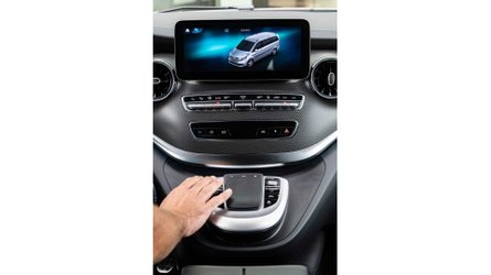 Mercedes V-Class Gains Segment-Exclusive Air Suspension