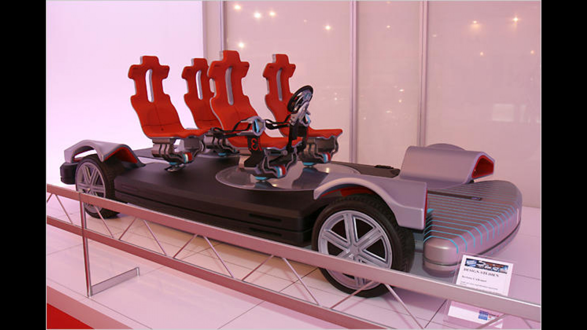 Designstudien auf der Essen Motor Show 2007