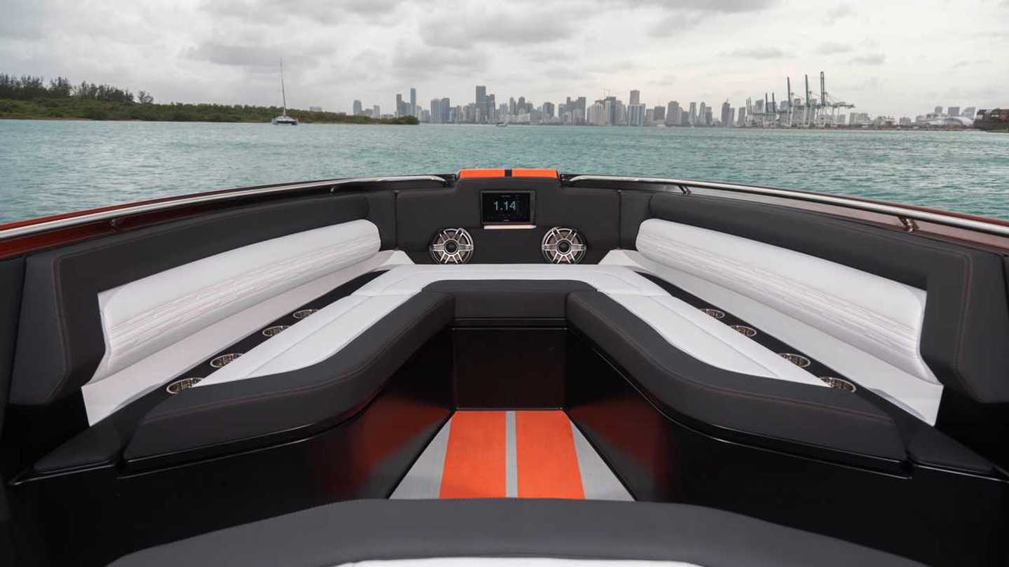 Mercedes-AMG's New Cigarette Boat Has 2,250 Horsepower