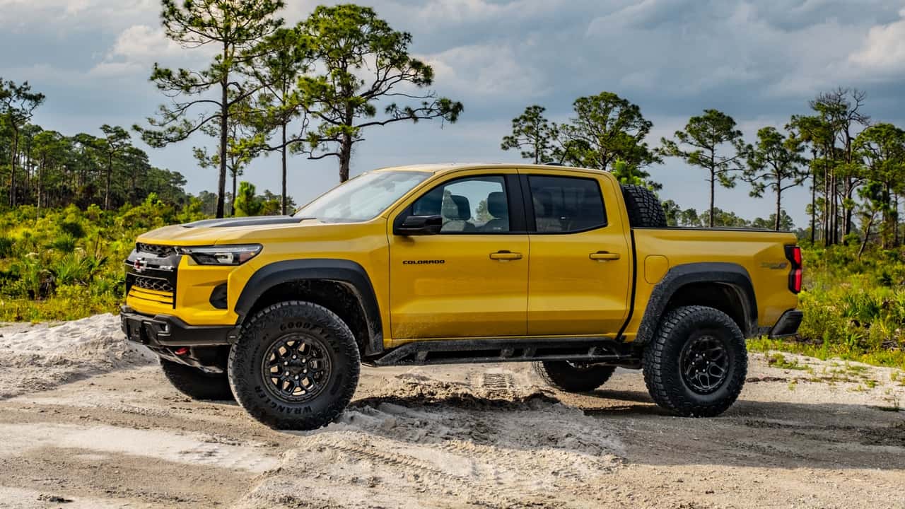 The Colorado ZR2 Bison Has a High-Tech Suspension. Here's How It Works