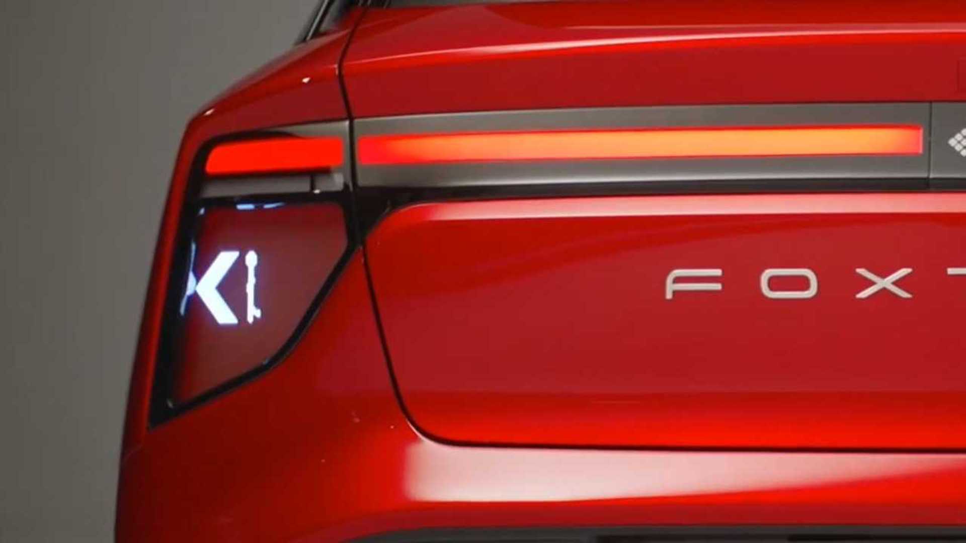 Ecco Model B, l'elettrica compatta Foxconn disegnata da Pininfarina
