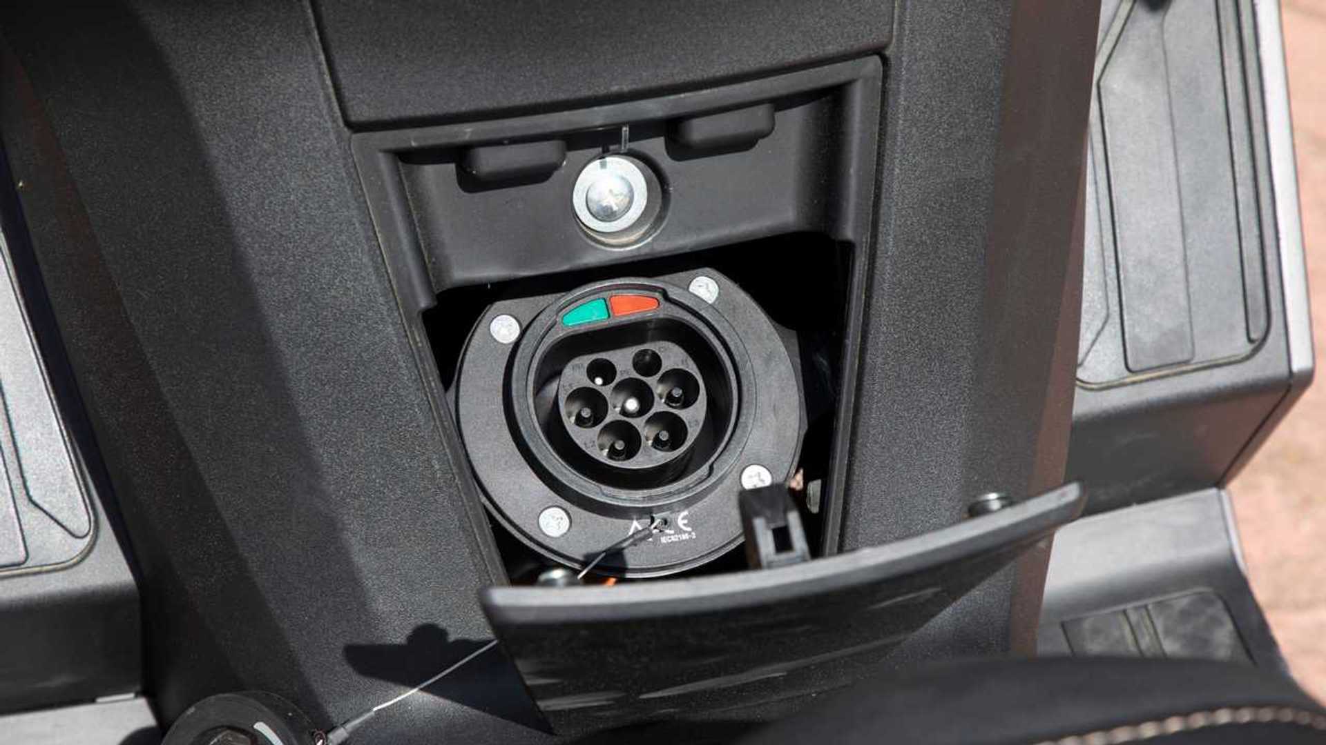 Nerva EXE, el e-scooter español a prueba