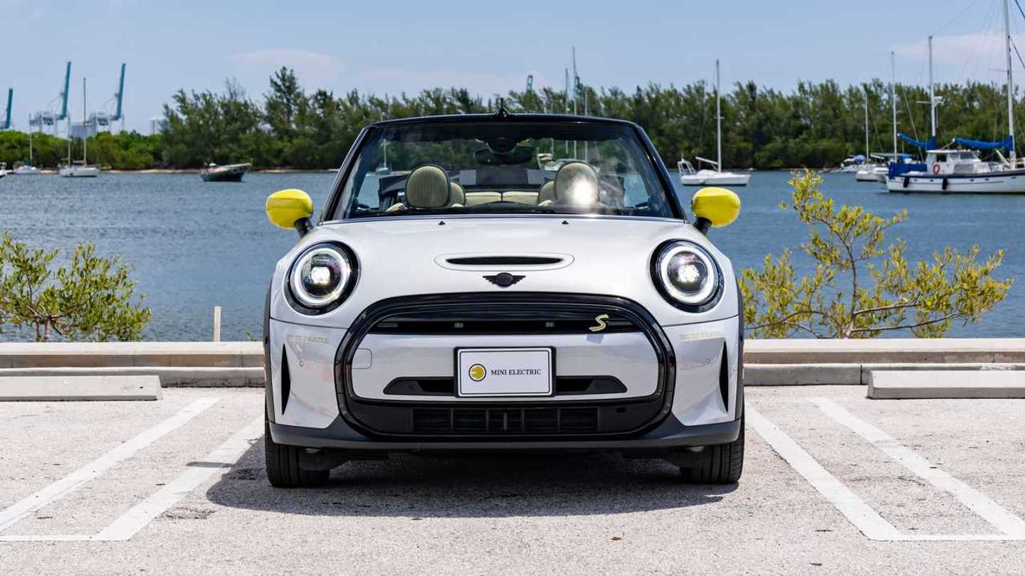 Mini Cooper SE Convertible Prototype First Drive: Driving The Droptop ...