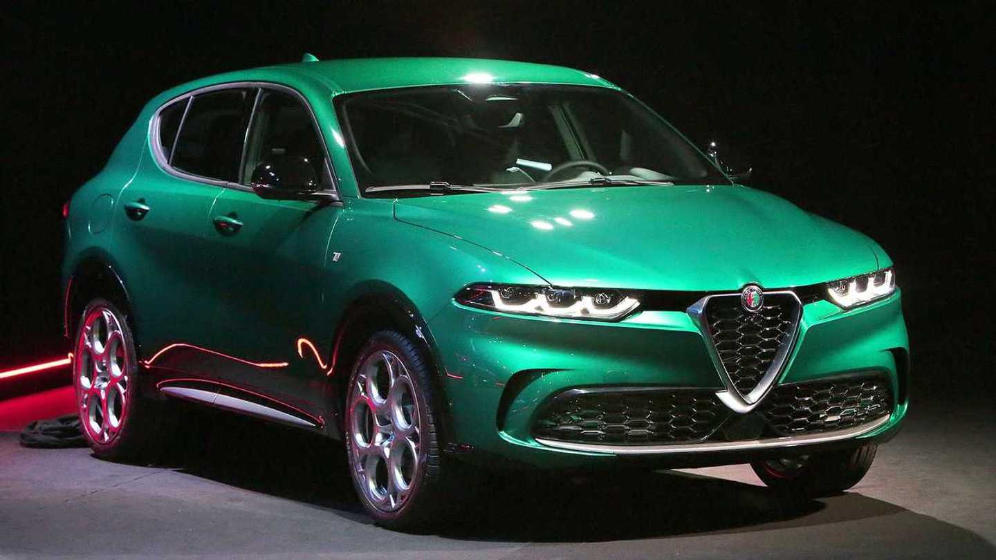 Copia, mas não faz igual: Dodge Hornet enfurece Alfa Romeo