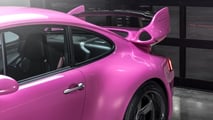Este Porsche 911 rosa celebra la llegada de Gunther Werks a Europa