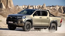 Toyota Hilux Hybrid 48V, ecco la prova del primo pick-up ibrido