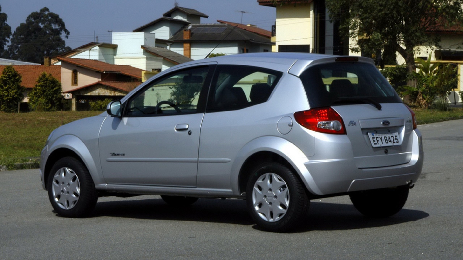 Ford Ka chega a 1 milhão de unidades produzidas no Brasil; relembre a ...