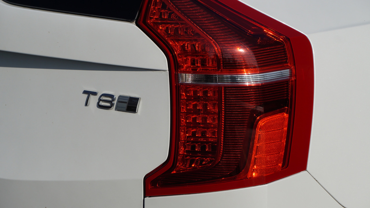 2017 Volvo Xc90 Tail Light Replacement | Shelly Lighting