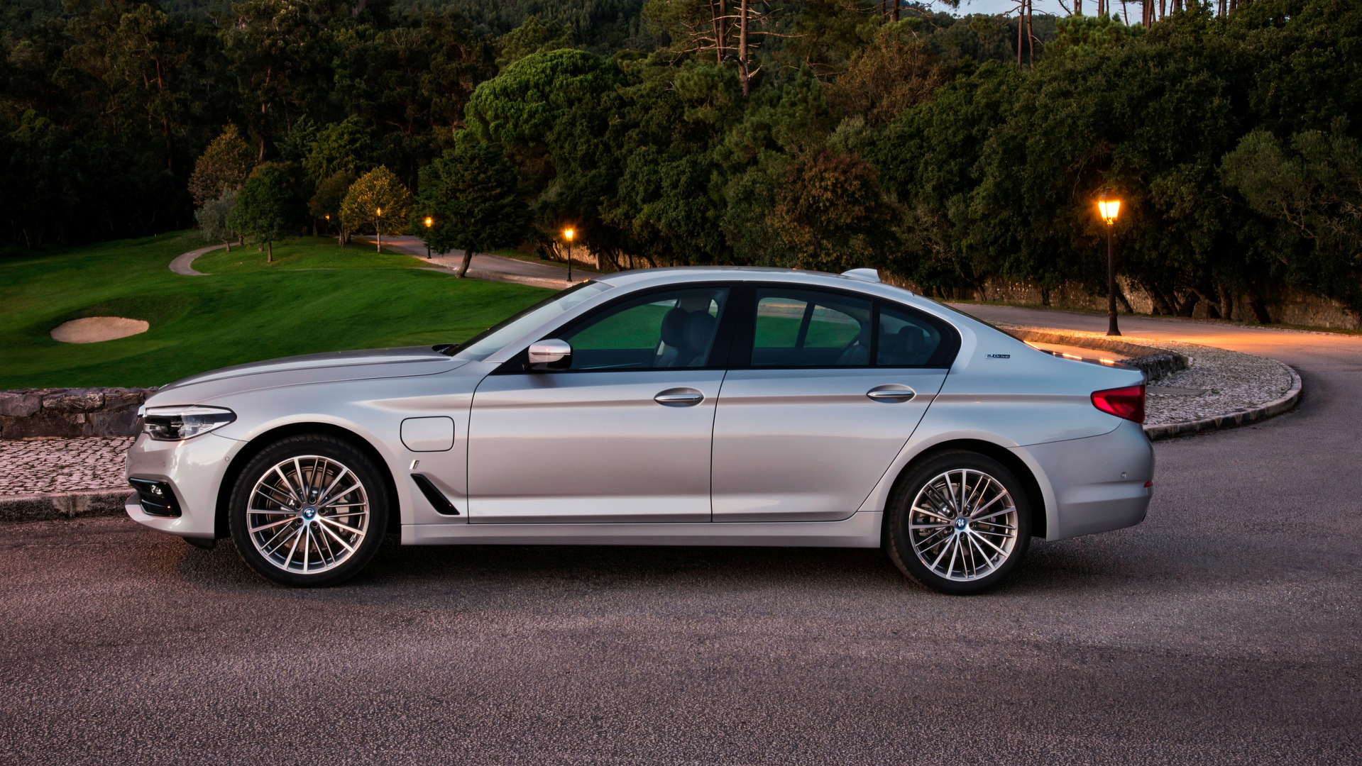 La BMW 530e iPerformance hybride en route pour Détroit
