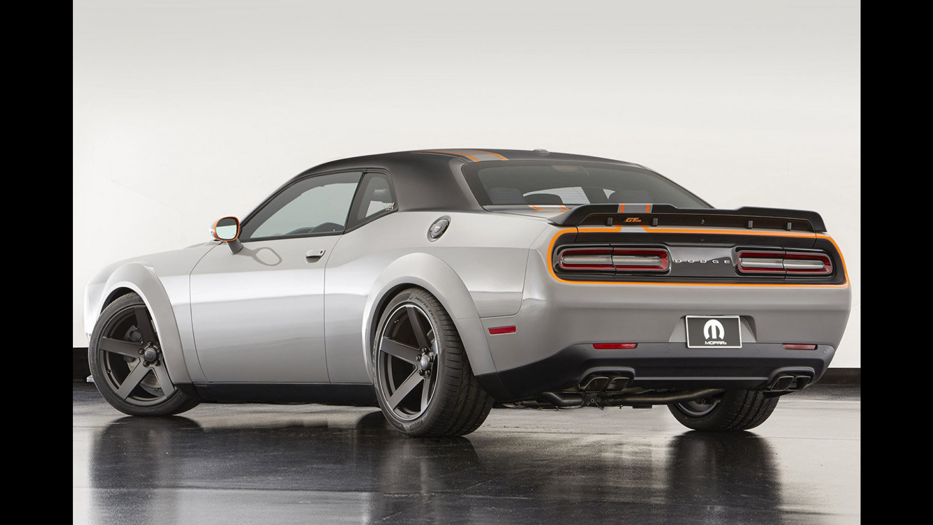 Dodge Challenger GT AWD Concept, 4x4 a sorpresa [VIDEO]