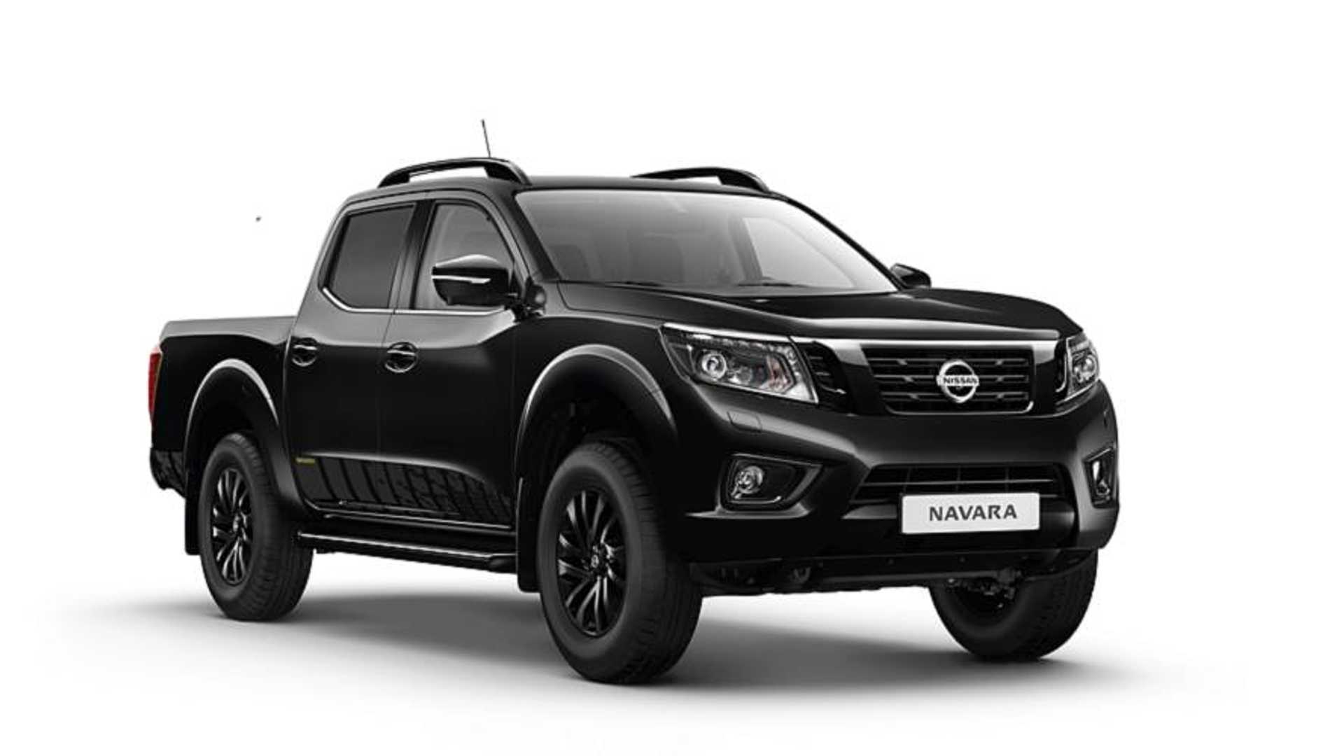 Nissan Navara N-Guard, le piace il nero