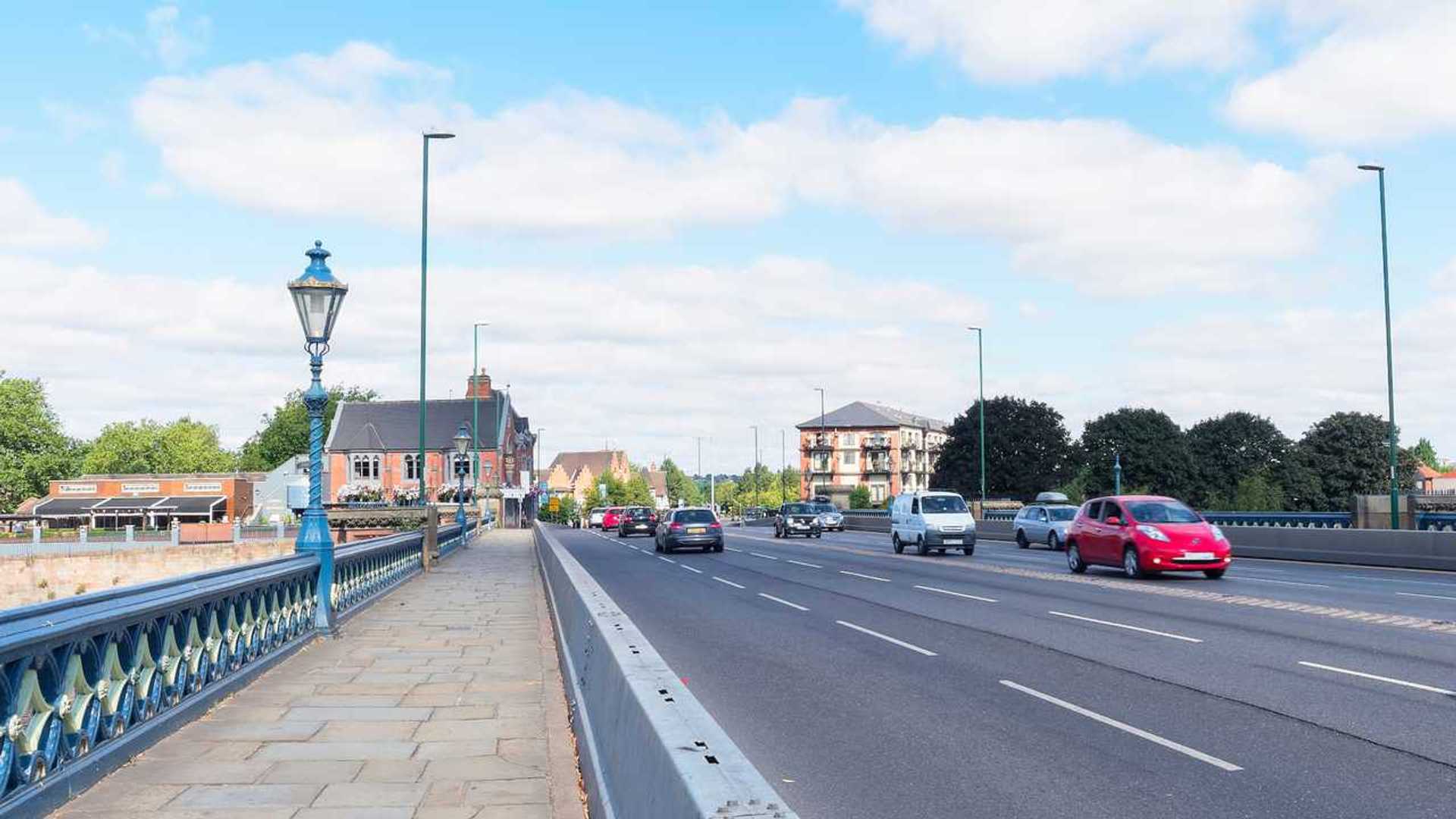 UK: Record low Easter traffic expected despite lockdown easing