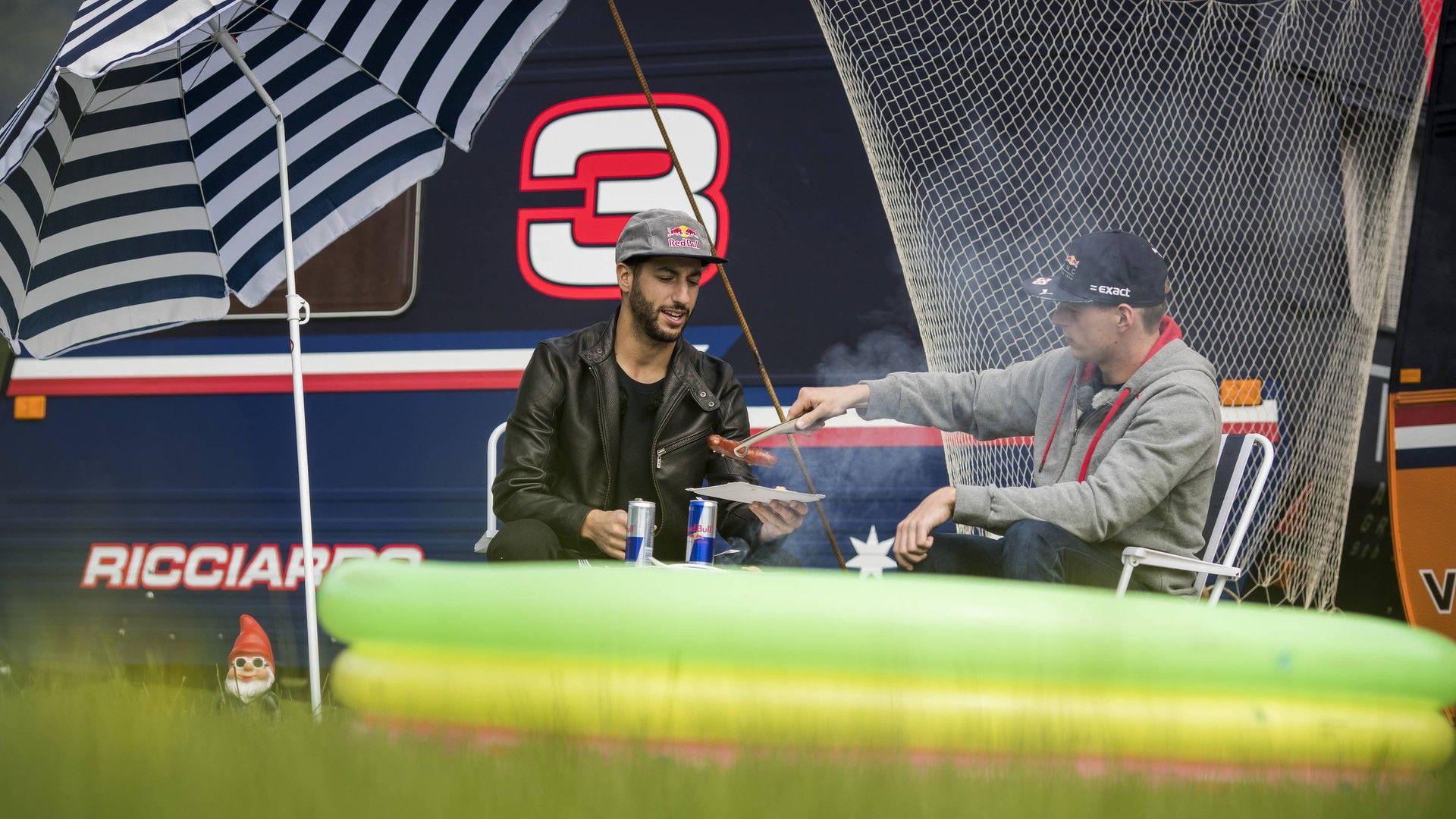 Los pilotos de Red Bull se enfrentan ¡en una carrera de caravanas!