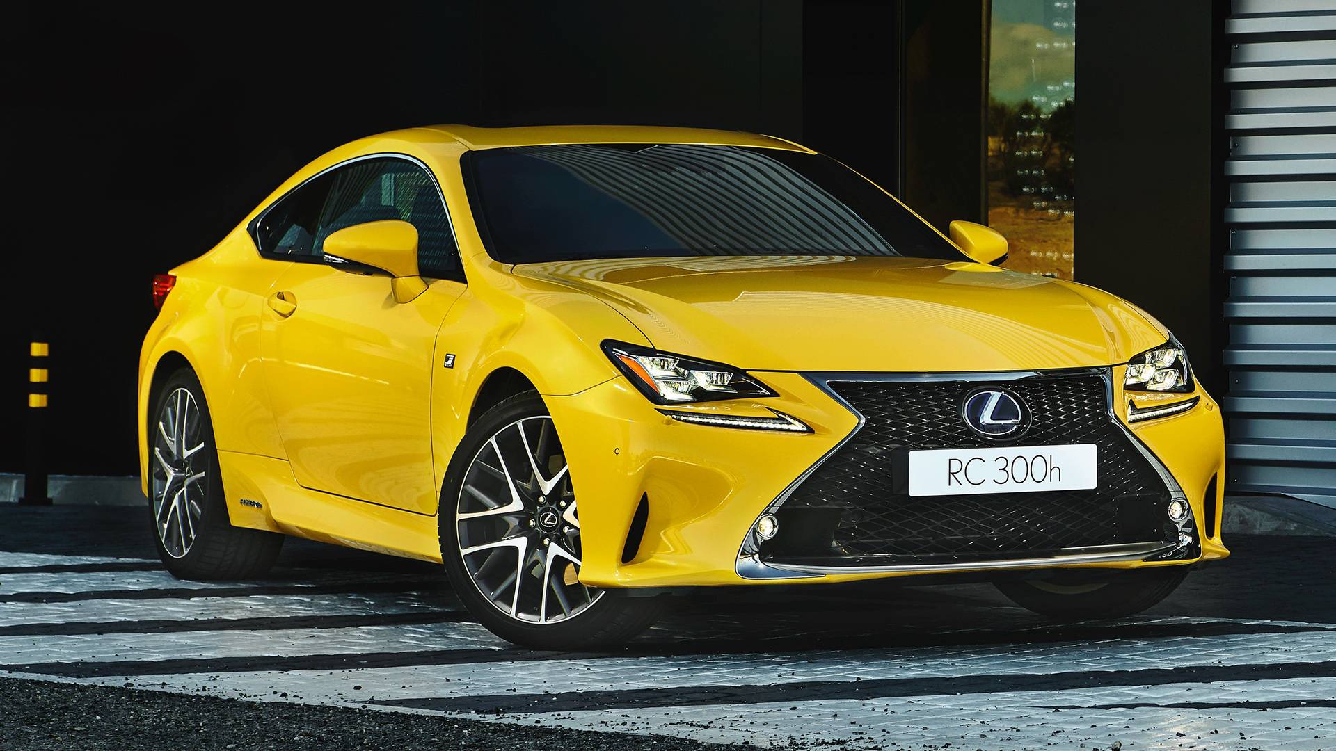 Lexus RC - News, Foto, Video, Listino