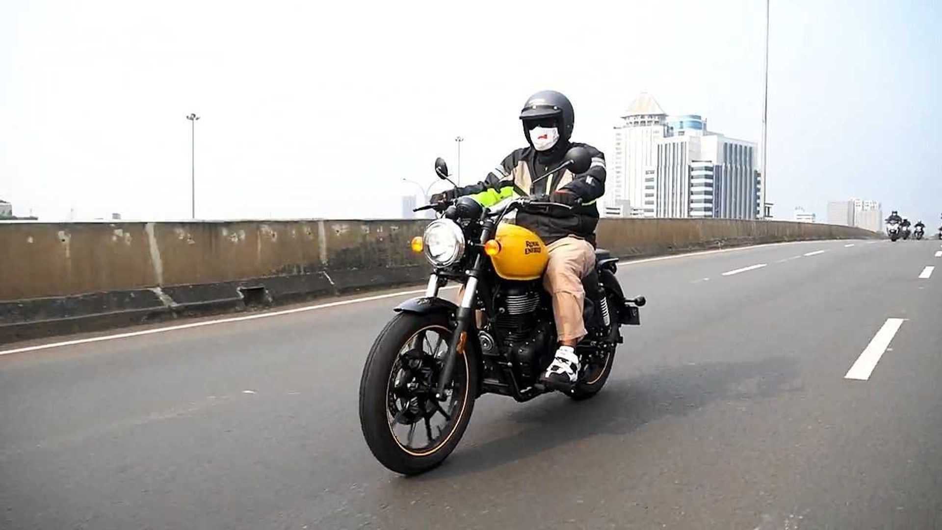 Royal Enfield Meteor 350: Motor Cruiser yang Mudah Dikendalikan