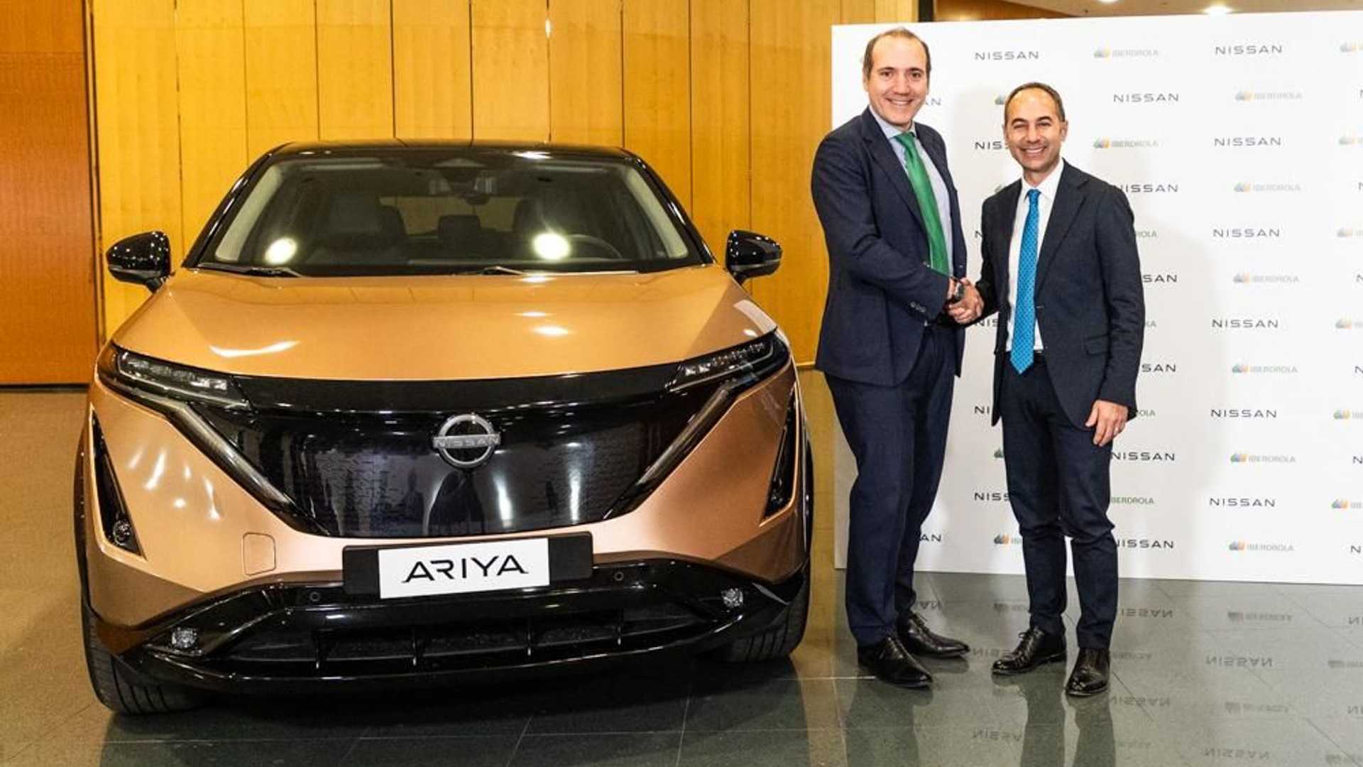 Le wallbox Iberdrola insieme alle auto elettriche Nissan
