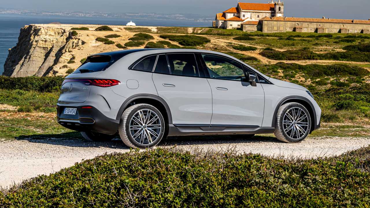 El Mercedes-Benz EQE SUV estrena versión básica: ¡precio y detalles!