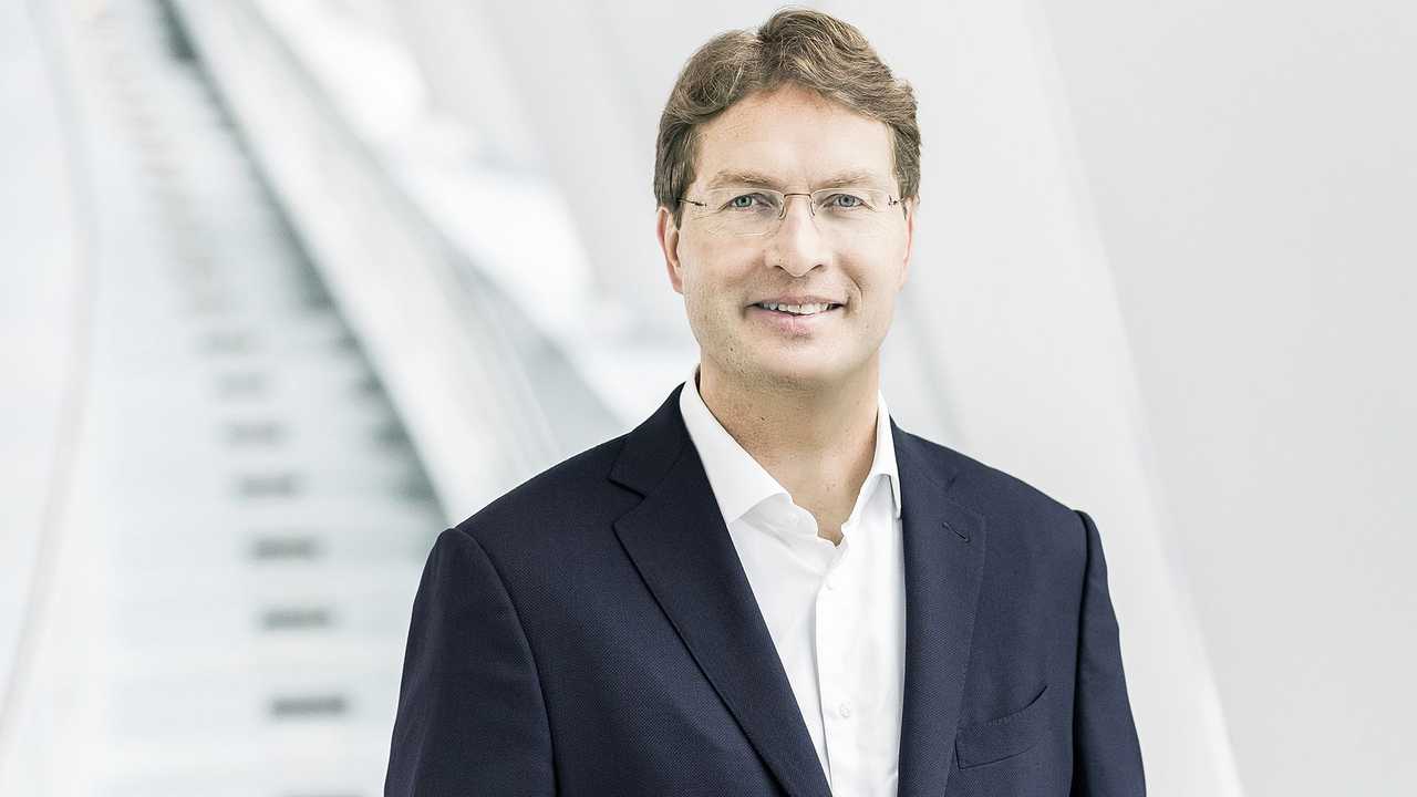 Mercedes-Benz vende più auto nel 2022 e continua la trasformazione