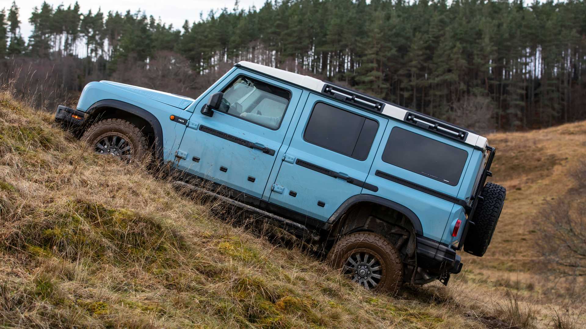 Ineos Grenadier: la prova del 4x4 fatto alla VECCHIA maniera