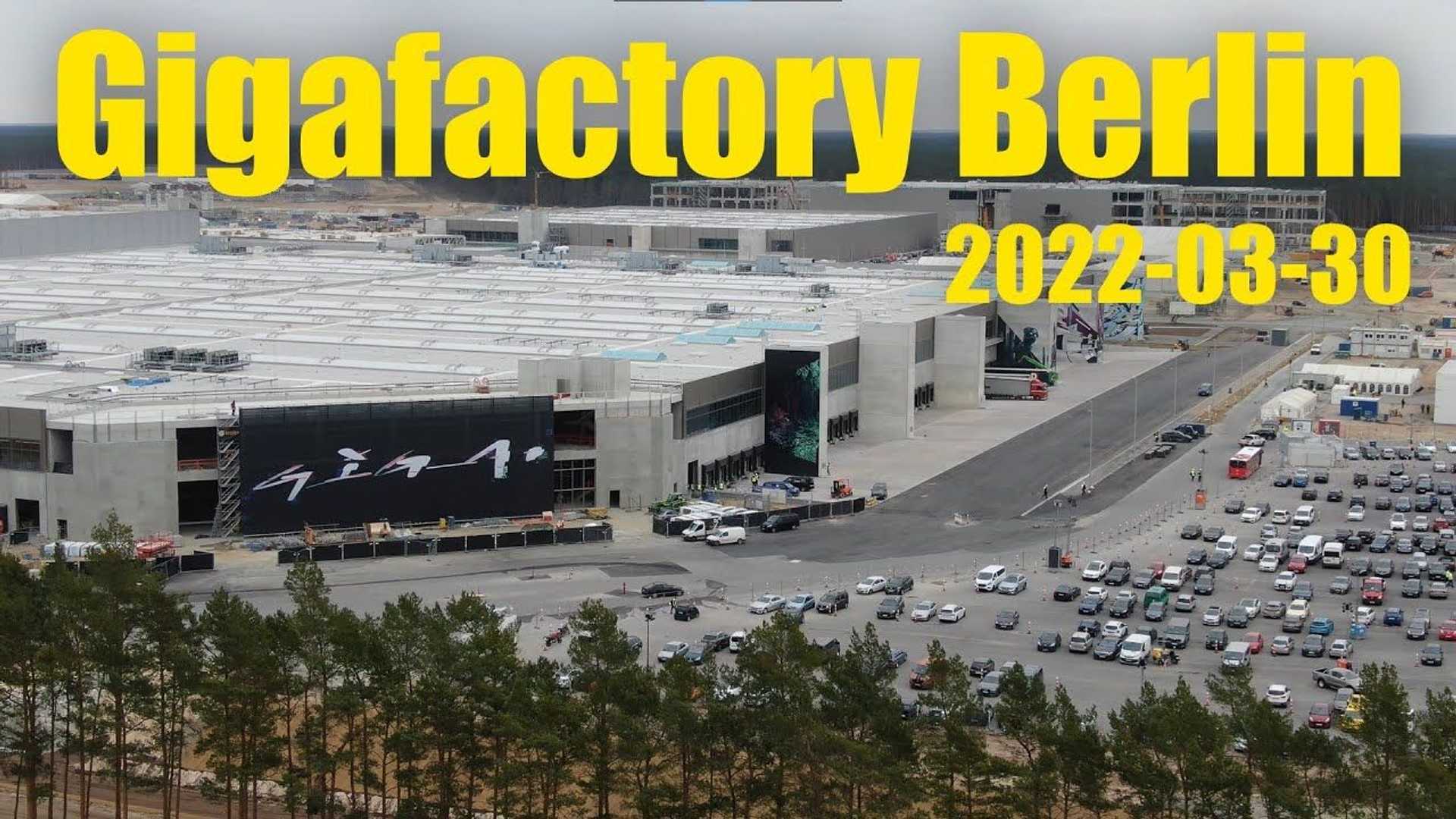 Tesla Transporting Model Y Crossovers Out Of Giga Berlin For Delivery