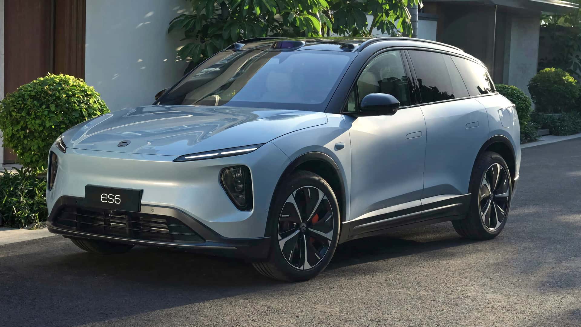NIO ES6, il crossover elettrico si rinnova (con batterie semisolide)