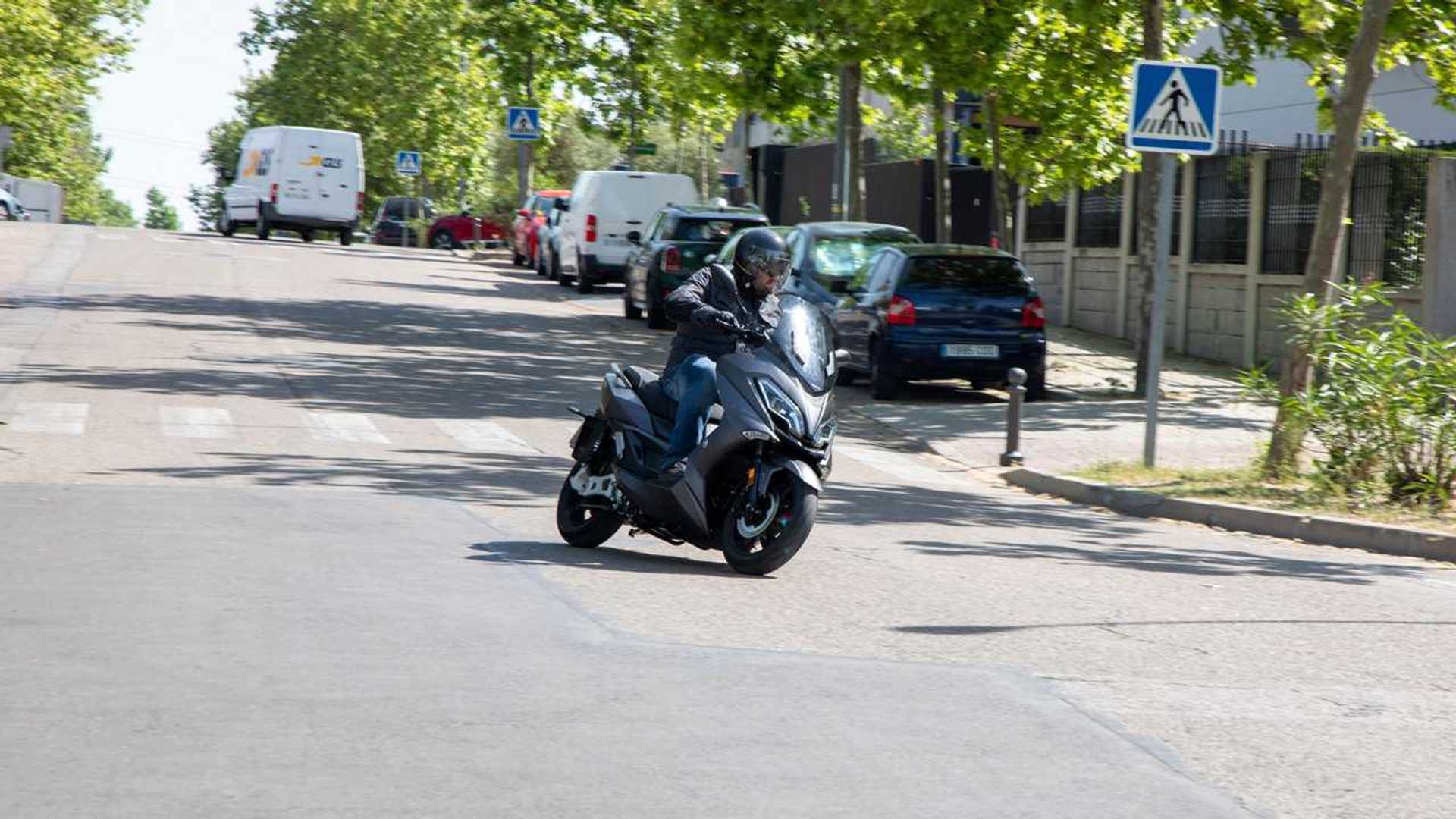 Nerva EXE, el e-scooter español a prueba