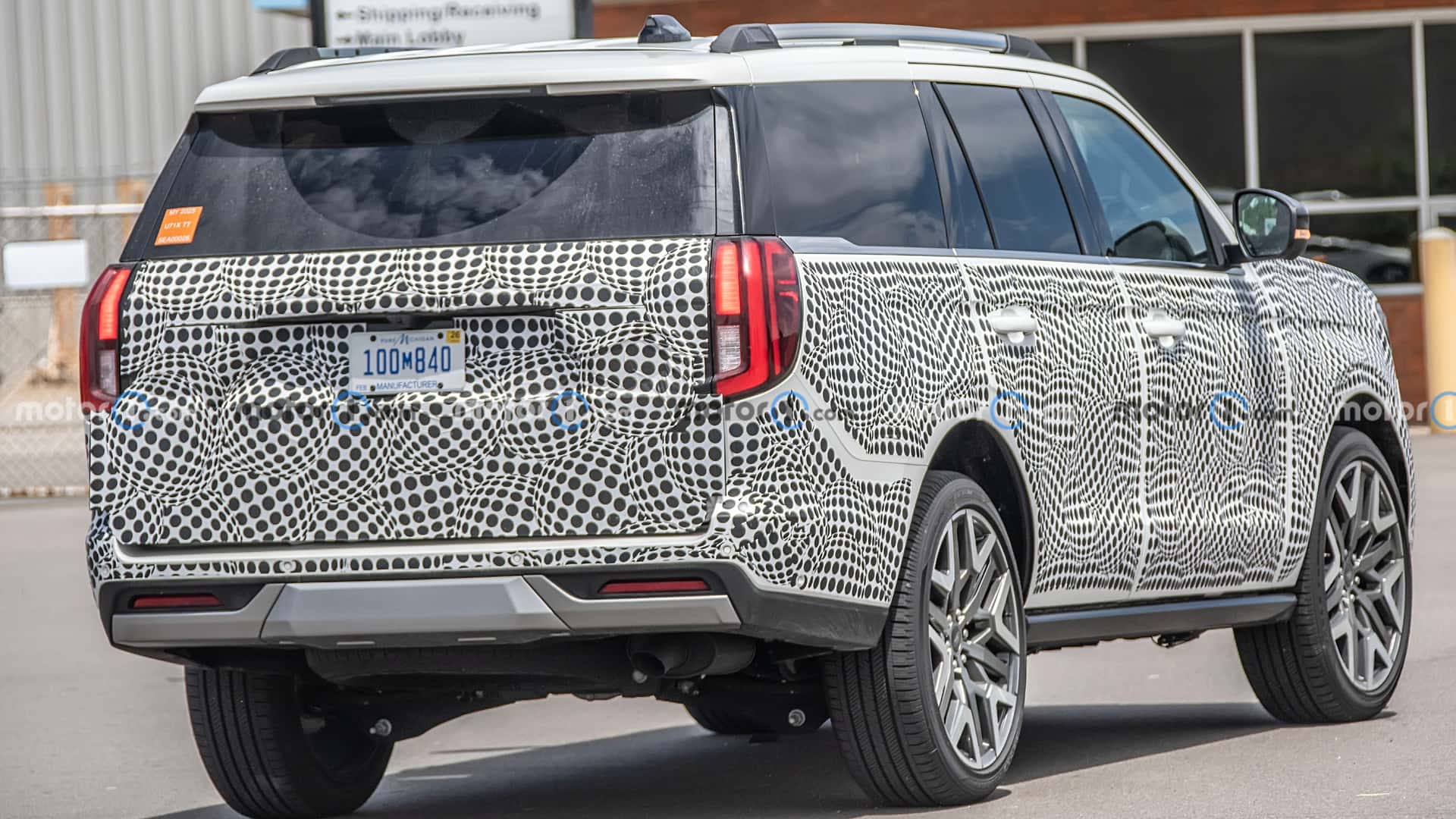2015 Expedition Spy