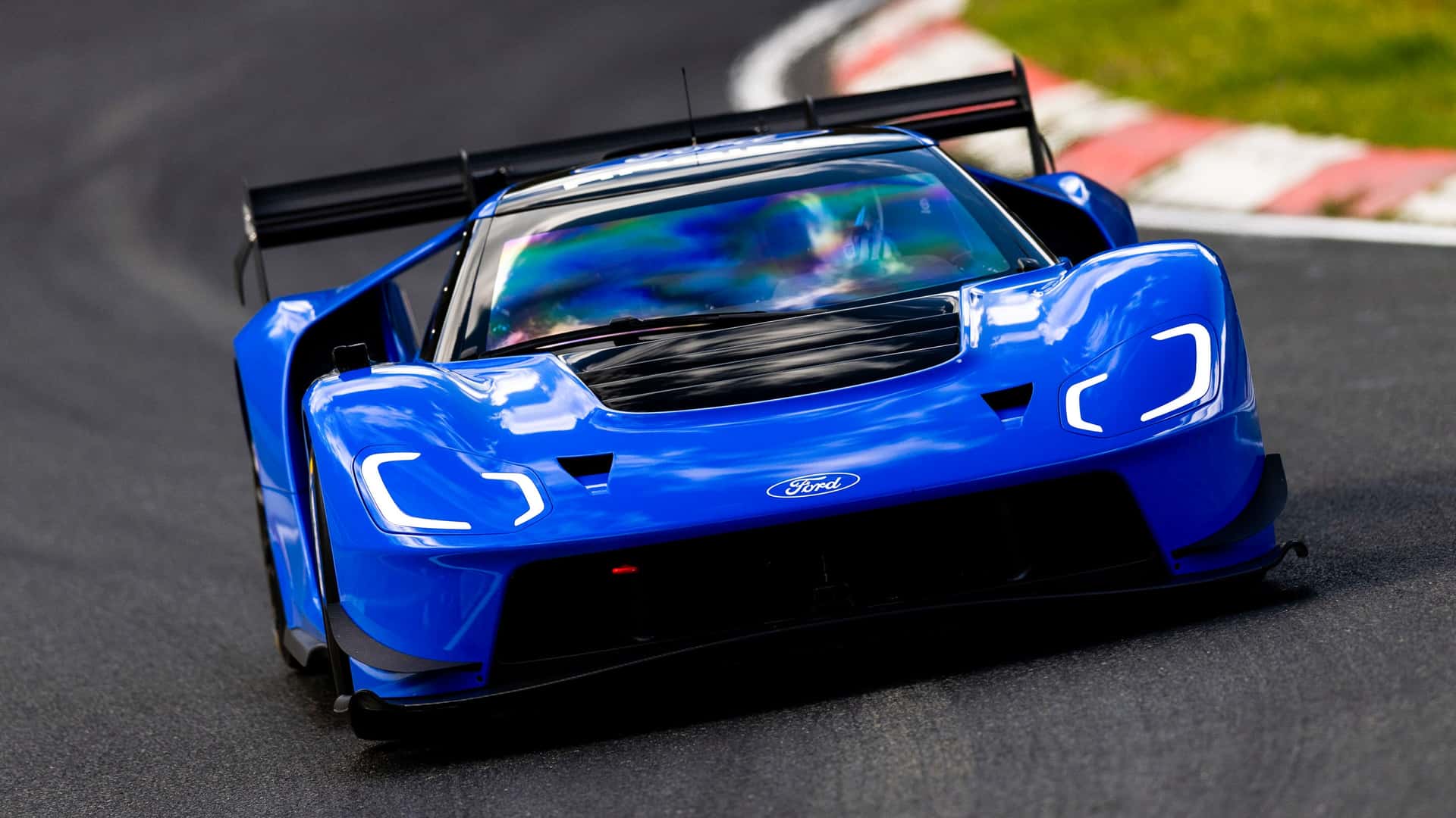 La Ford GT pulvérise le record de la Corvette : la MK4 conquiert la ...