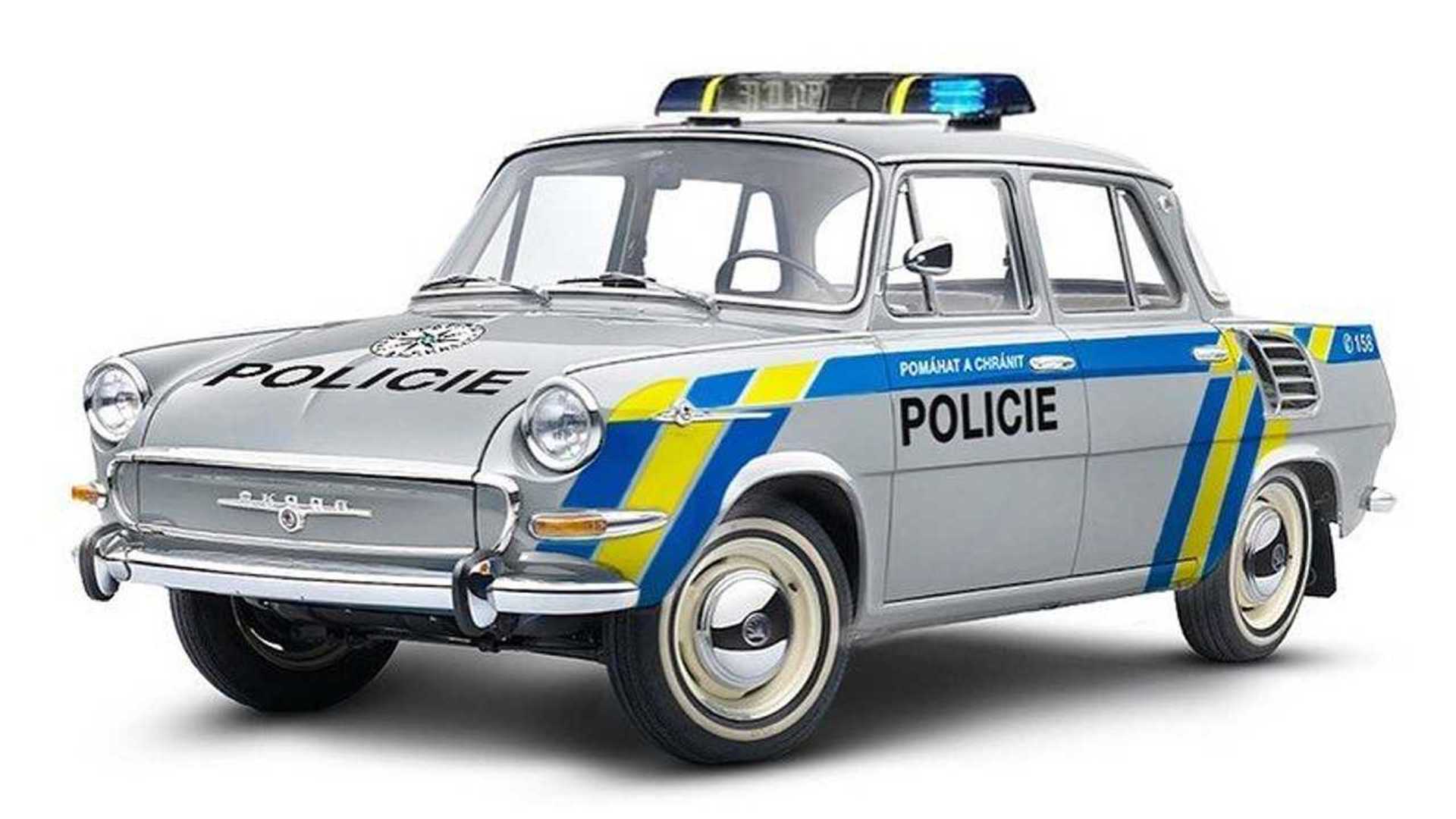 Mobil Polisi Jadul Uni Soviet Ini Pakai Livery Modern Polisi Ceko