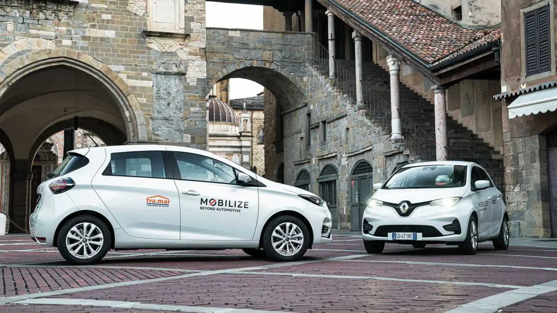 Parte il car-sharing Mobilize: come funziona e quanto costa
