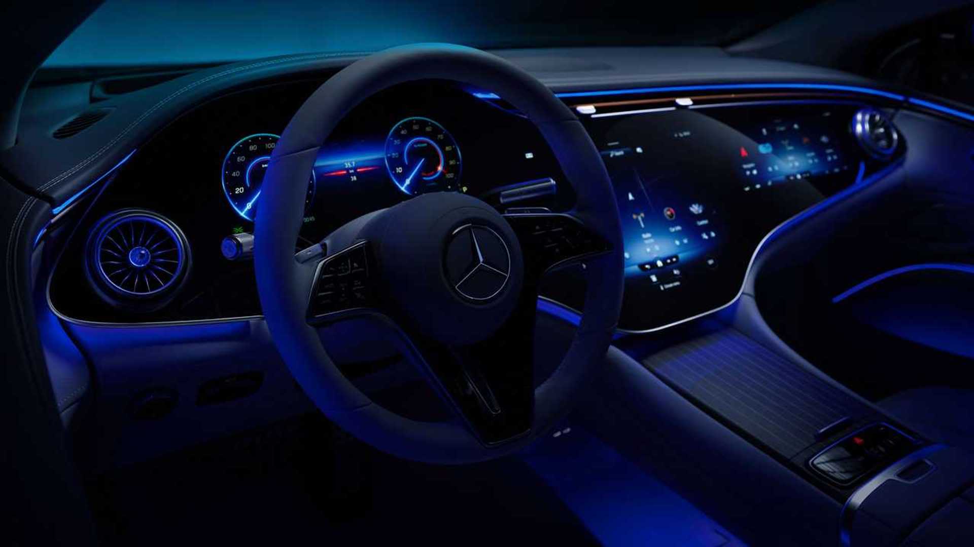Nuova Mercedes EQS, con l’Hyperscreen hai il cinema dentro l’auto