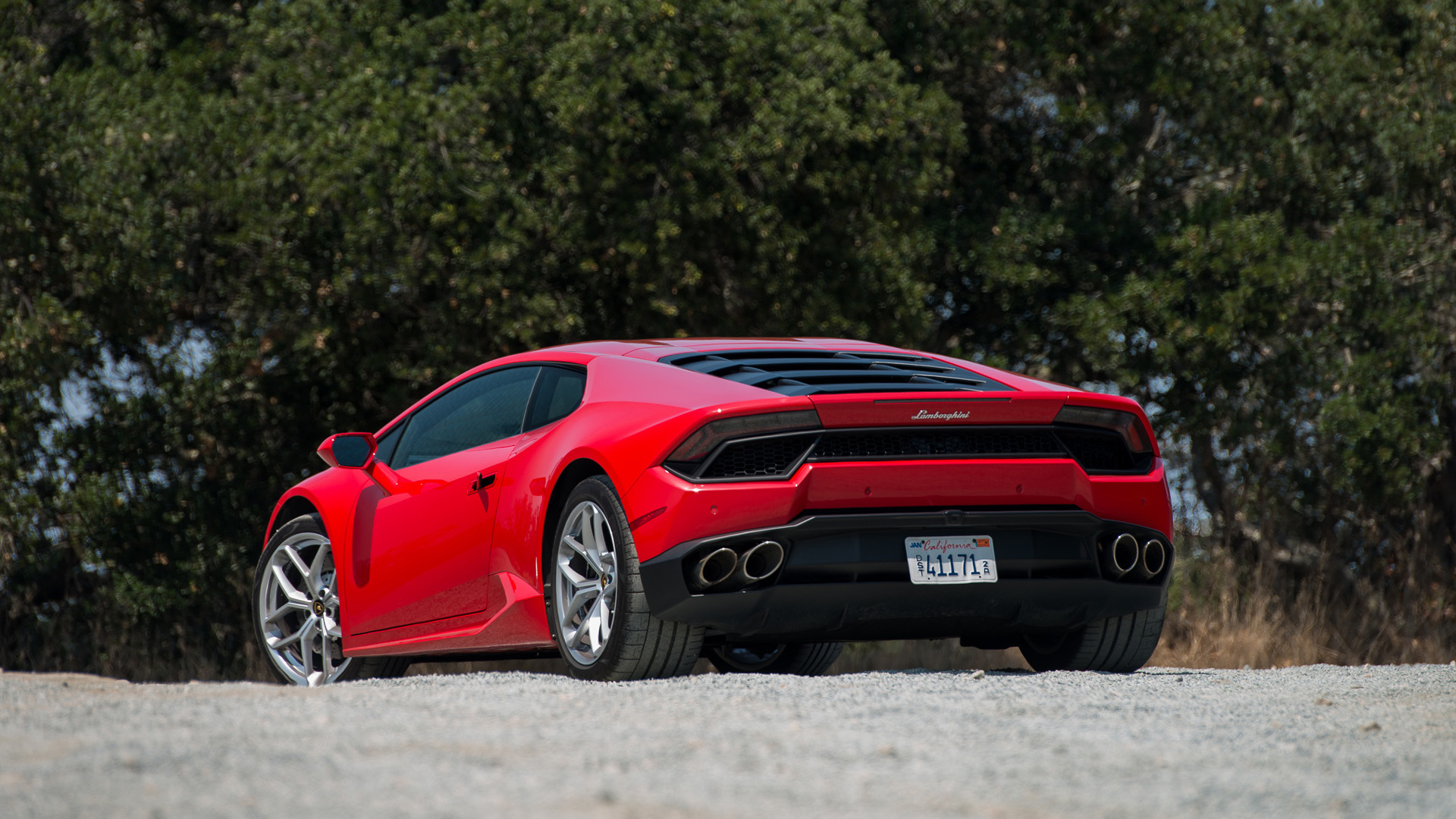 2016 Lamborghini Huracán LP 580-2 First Drive: Less Is More