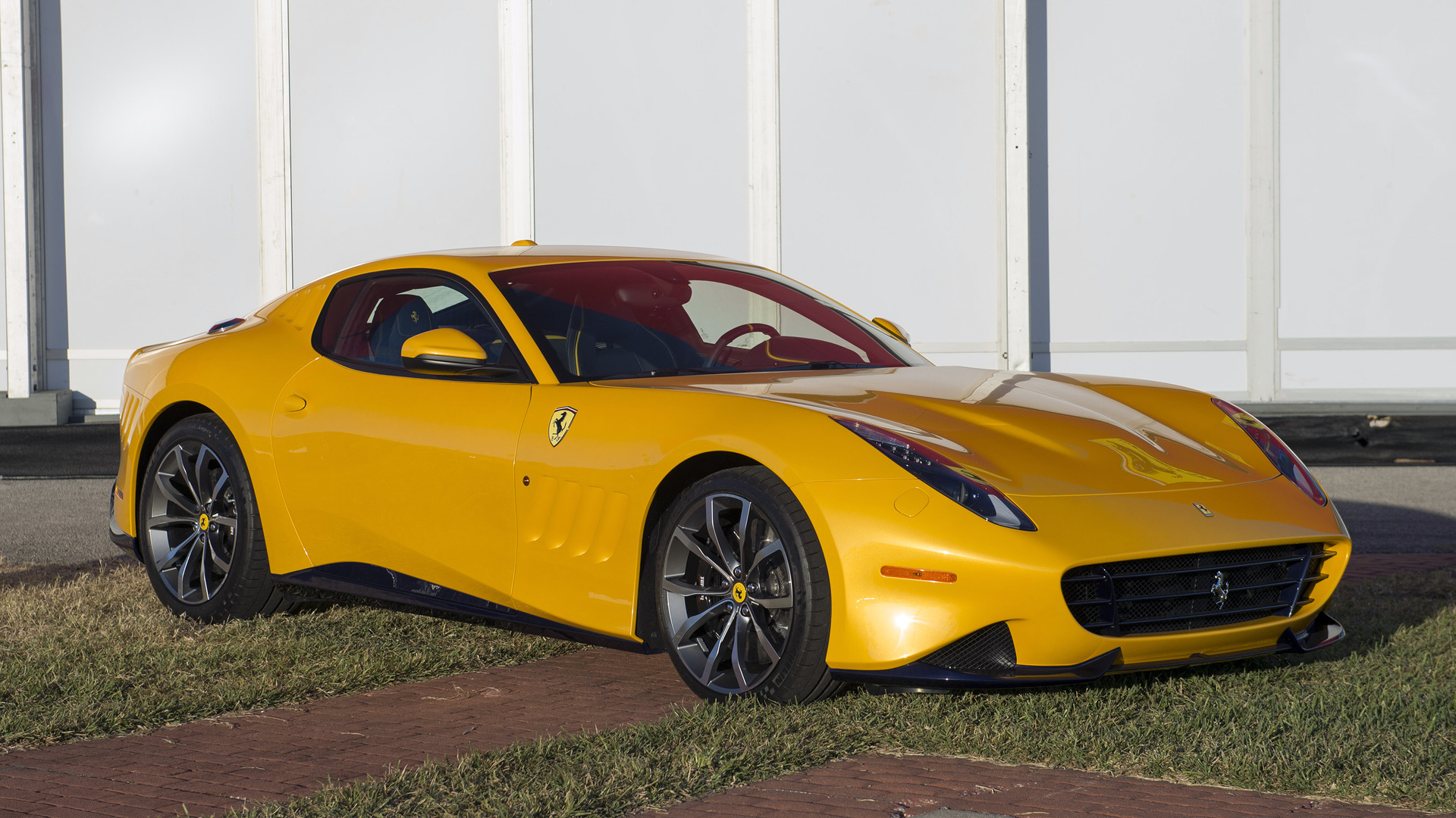 On en sait plus sur la Ferrari SP 275 RW Competizione
